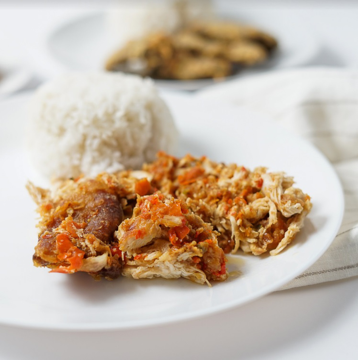 8 Ayam Geprek Super Pedas dan Super Laris di GO-FOOD | GoFood